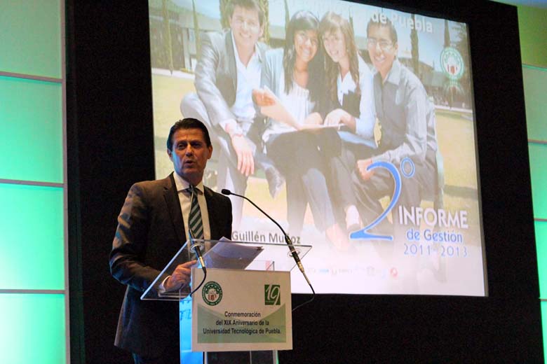 Rector de la UTP presume logros en segundo informe de labores- Grupo ...