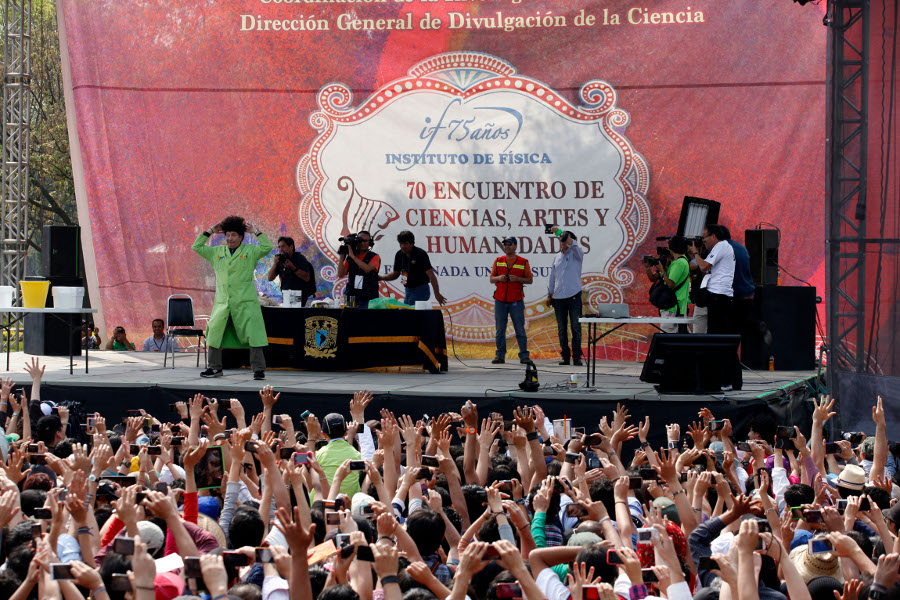 Disfrutan más de 200 mil “El show de Beakman” - Grupo Milenio