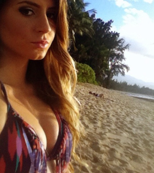 Anastasia Ashley's Instagram, Twitter & Facebook on IDCrawl