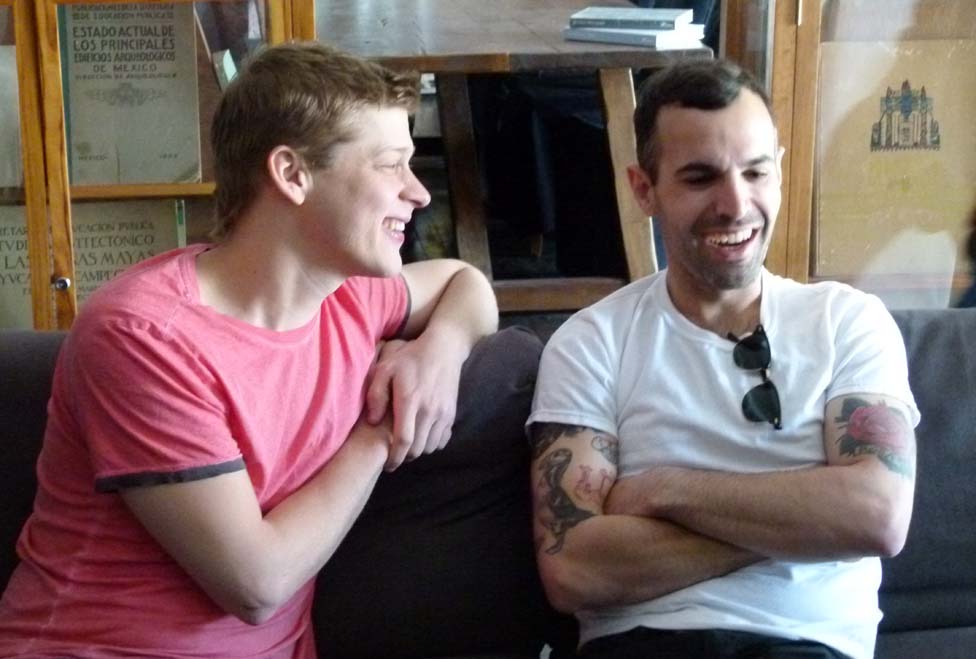 Fern Silva y Peter Burr presentan performance cinematográfico hoy ...