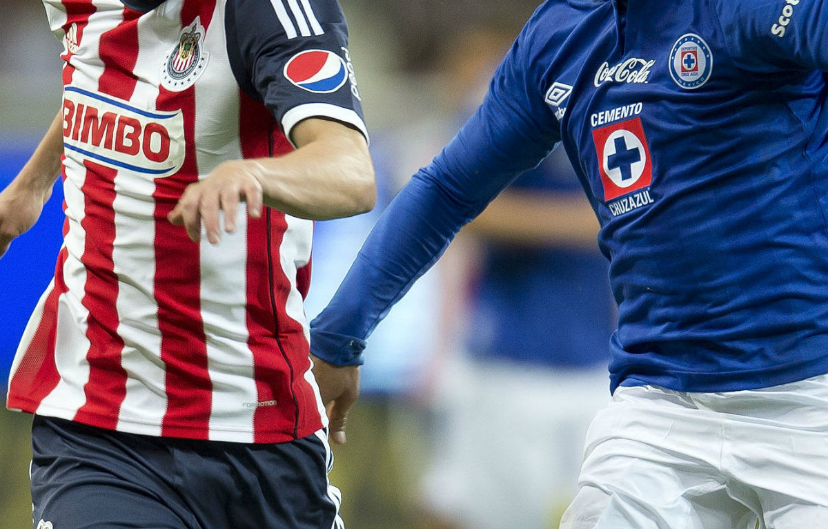 Cruz Azul domina, pero Chivas gana: 2-1 - Grupo Milenio