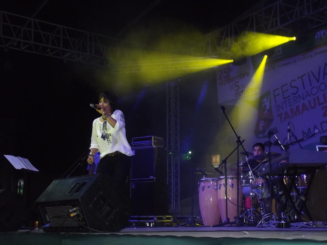 Boleros “invaden” plaza de Madero- Grupo Milenio
