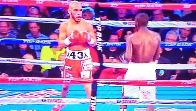 Ray Beltrán mostró su apoyo por normalistas desaparecidos- Grupo Milenio