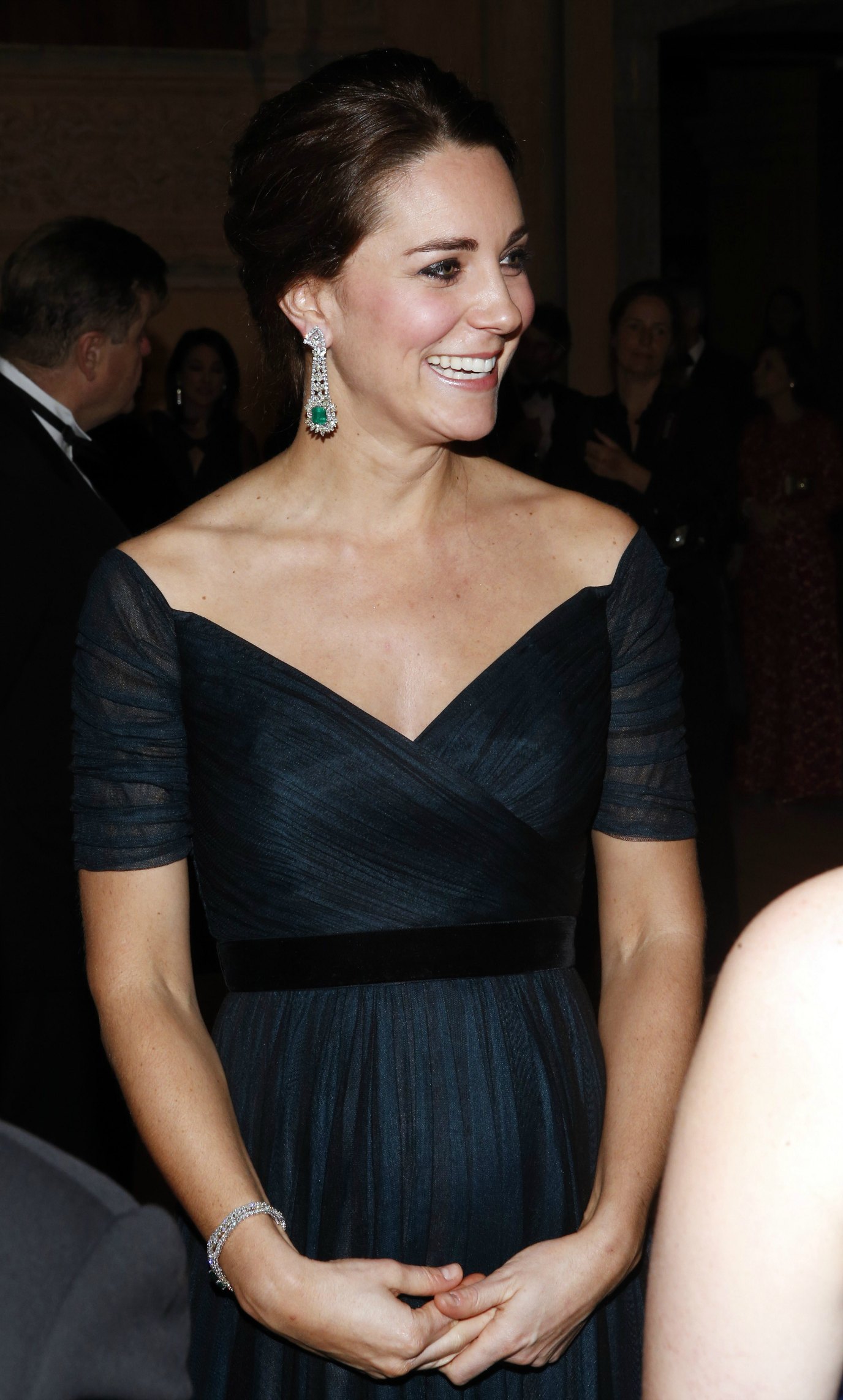 Kate Middleton usó el vestido perfecto para una gala invernal- Grupo ...