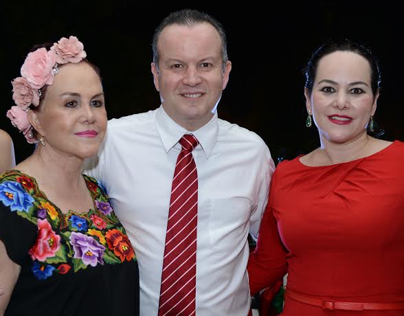 Madre y hermana de alcalde quieren ser candidatas - Grupo Milenio