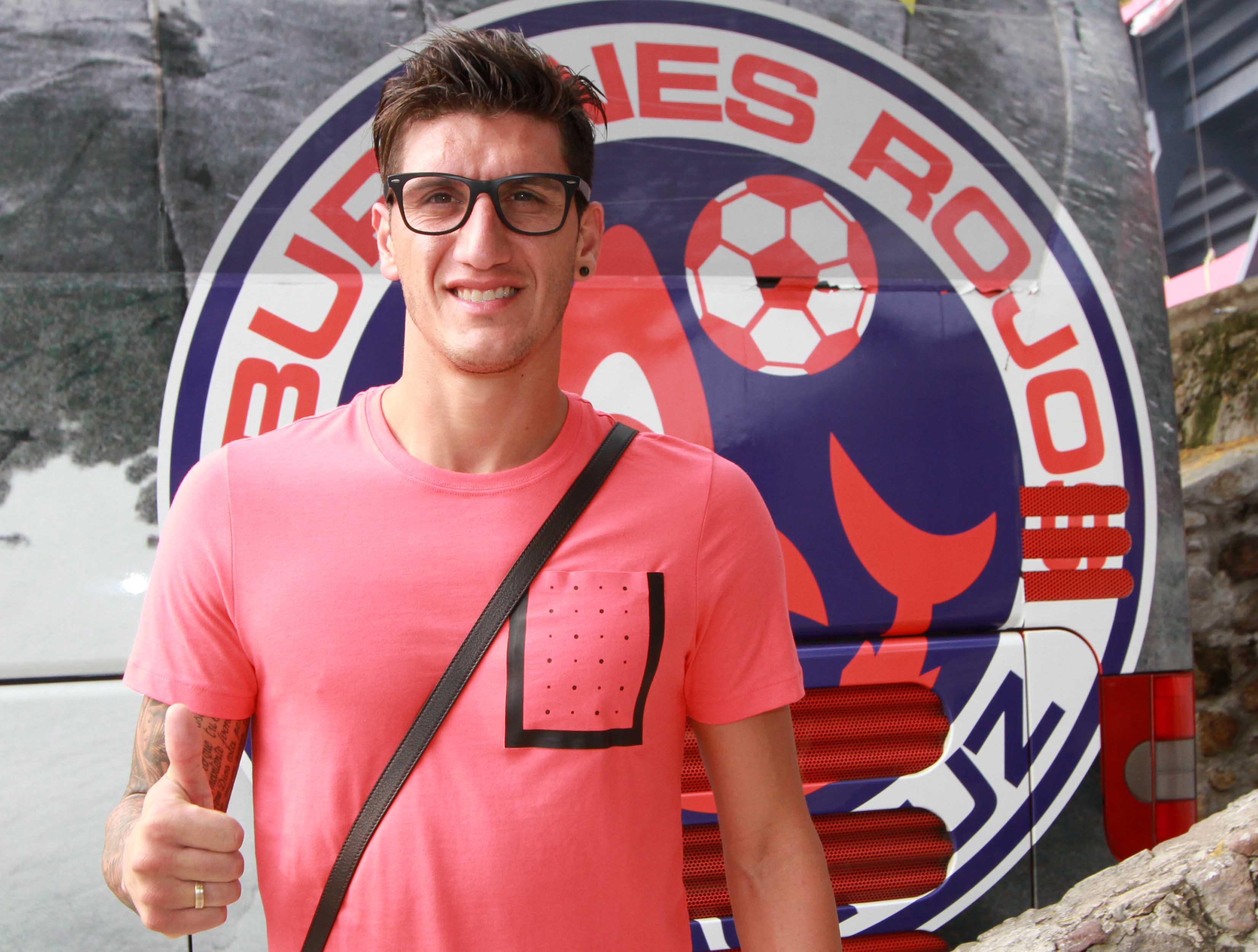 Tiburones sin intensidad- Grupo Milenio