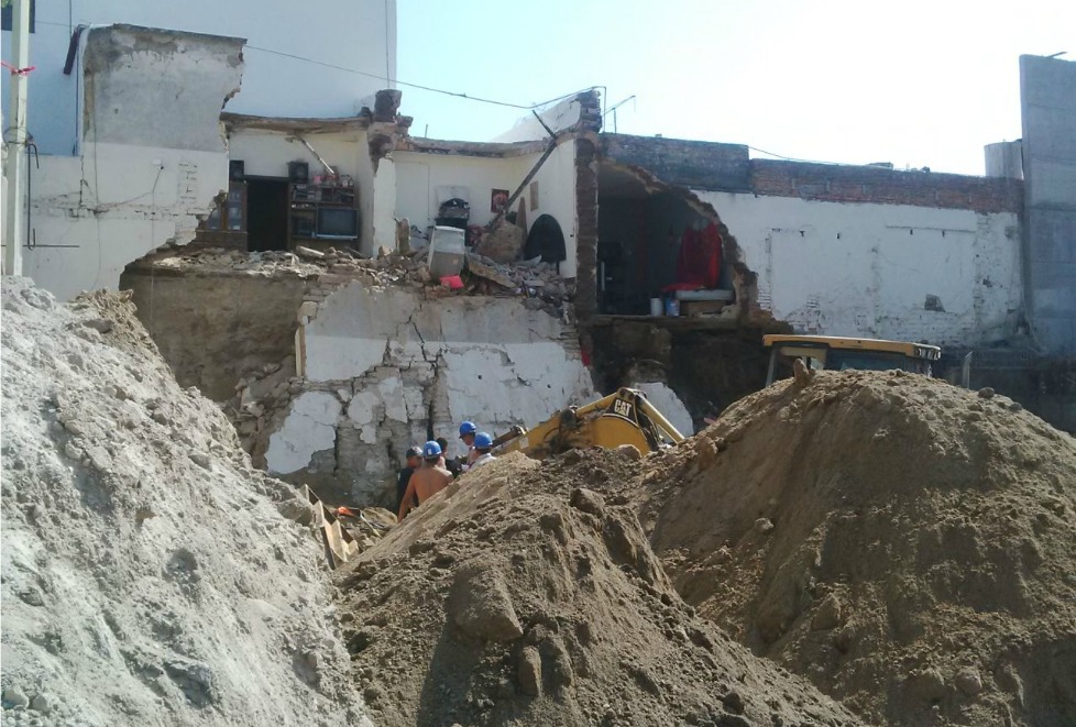 Muere una persona tras derrumbe en construcción- Grupo Milenio