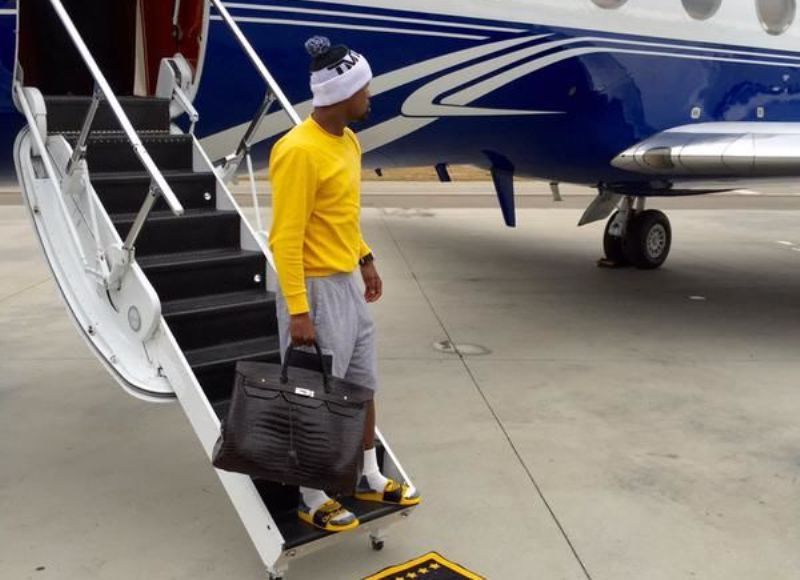 Mayweather presume su bolso de cocodrilo- Grupo Milenio