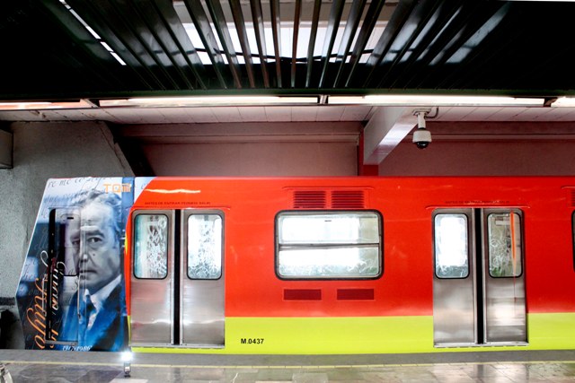 'Viaja' Juan Rulfo en L3 del Metro- Grupo Milenio