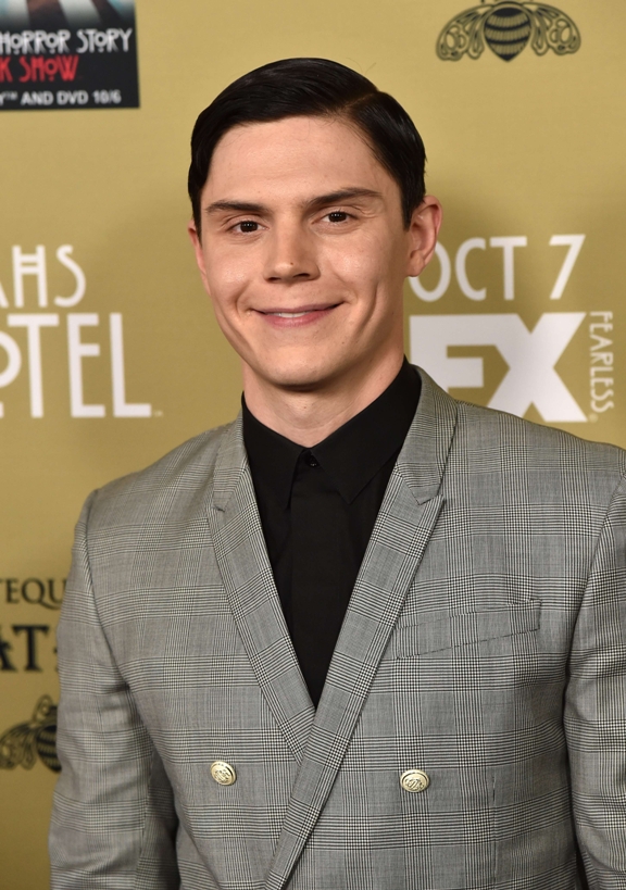 Evan Peters: ¿Quién es el actor que interpreta a Jeffrey Dahmer?- Grupo ...