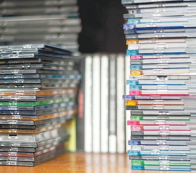 El disco compacto resiste el embate de las descargas- Grupo Milenio