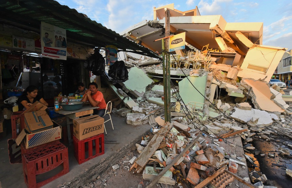 Sube a 646 número de víctimas por sismo en Ecuador- Grupo Milenio