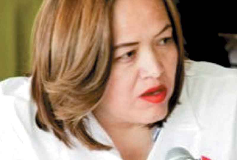 Diputada del PRI retira iniciativa contra 'memes'- Grupo Milenio