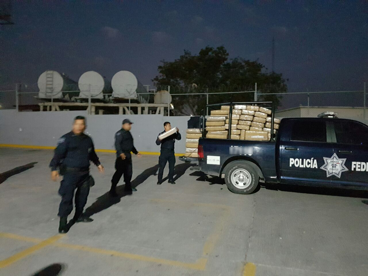 Decomisan Una Tonelada De Droga En Río Bavo Grupo Milenio