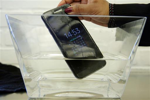 Samsung "resistente al agua" no pasa la prueba - Grupo Milenio