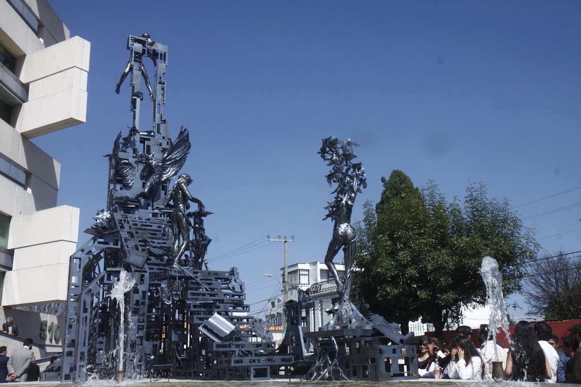 Inaugura UAEMéx estatua “Humanismo que transforma”- Grupo Milenio