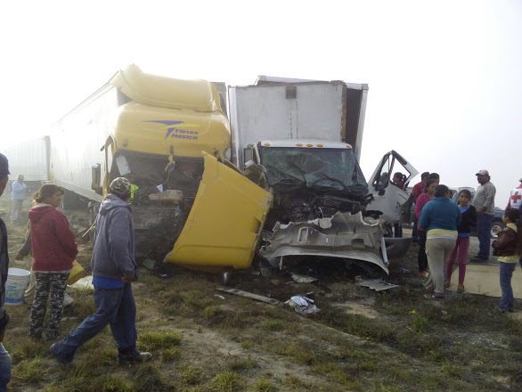 Choque frontal de tráilers dejó dos lesionados- Grupo Milenio