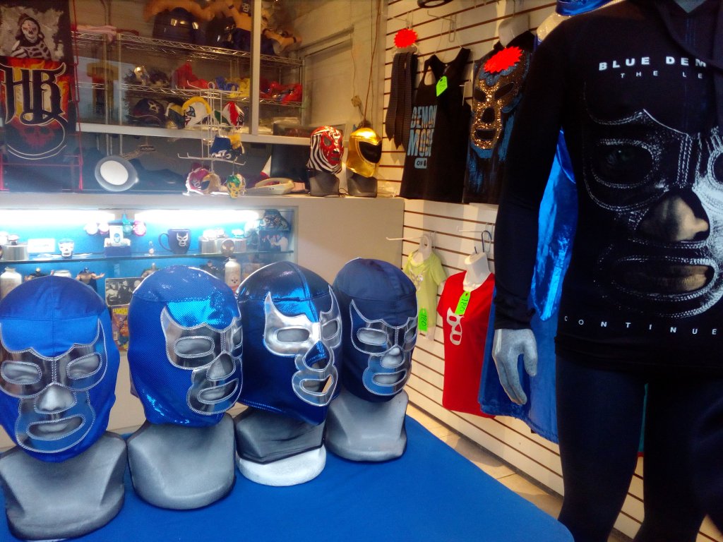 Blue Demon reinaugura su tienda oficial- Grupo Milenio