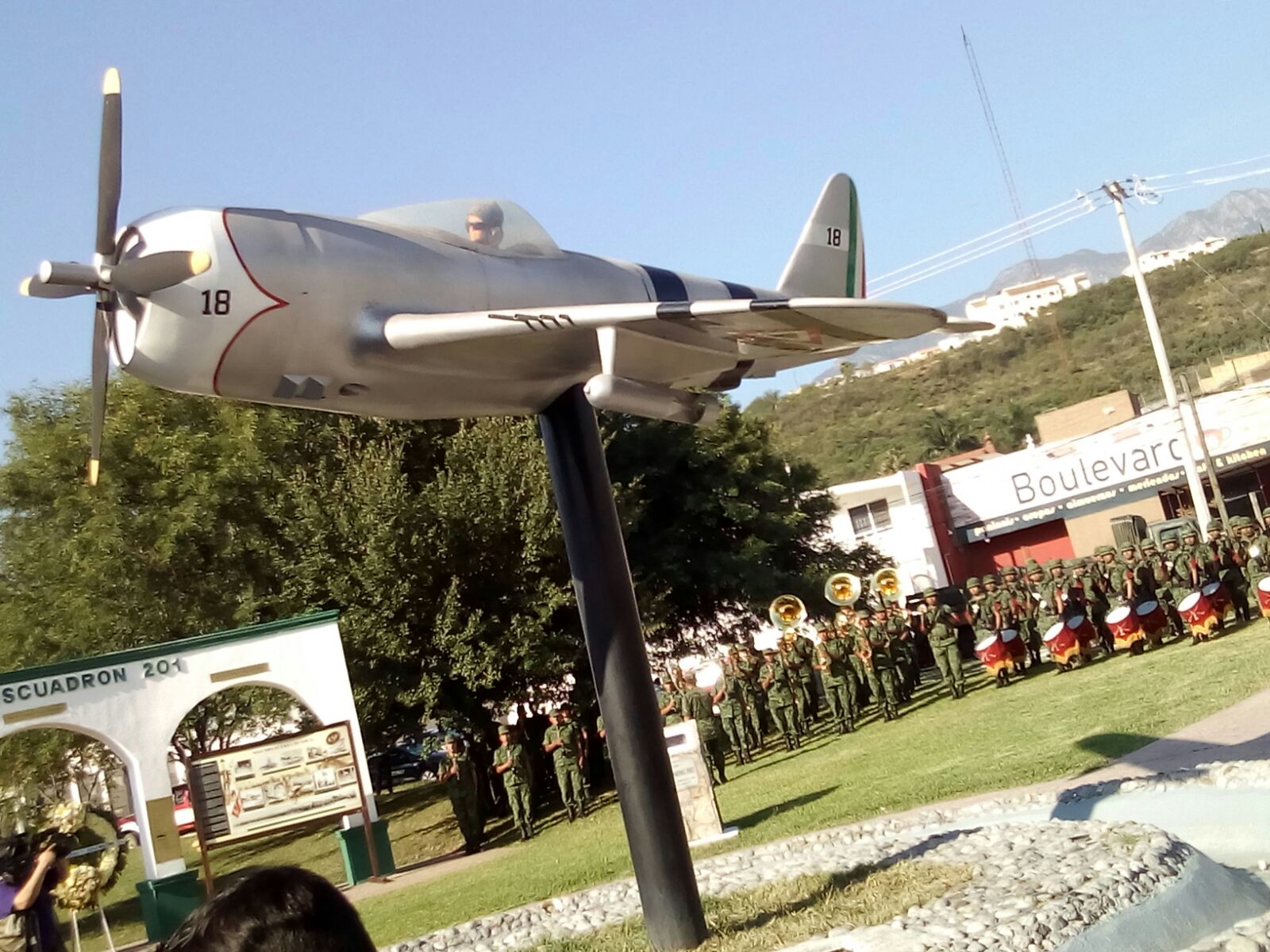Conmemoran a pilotos caídos del Escuadrón 201- Grupo Milenio