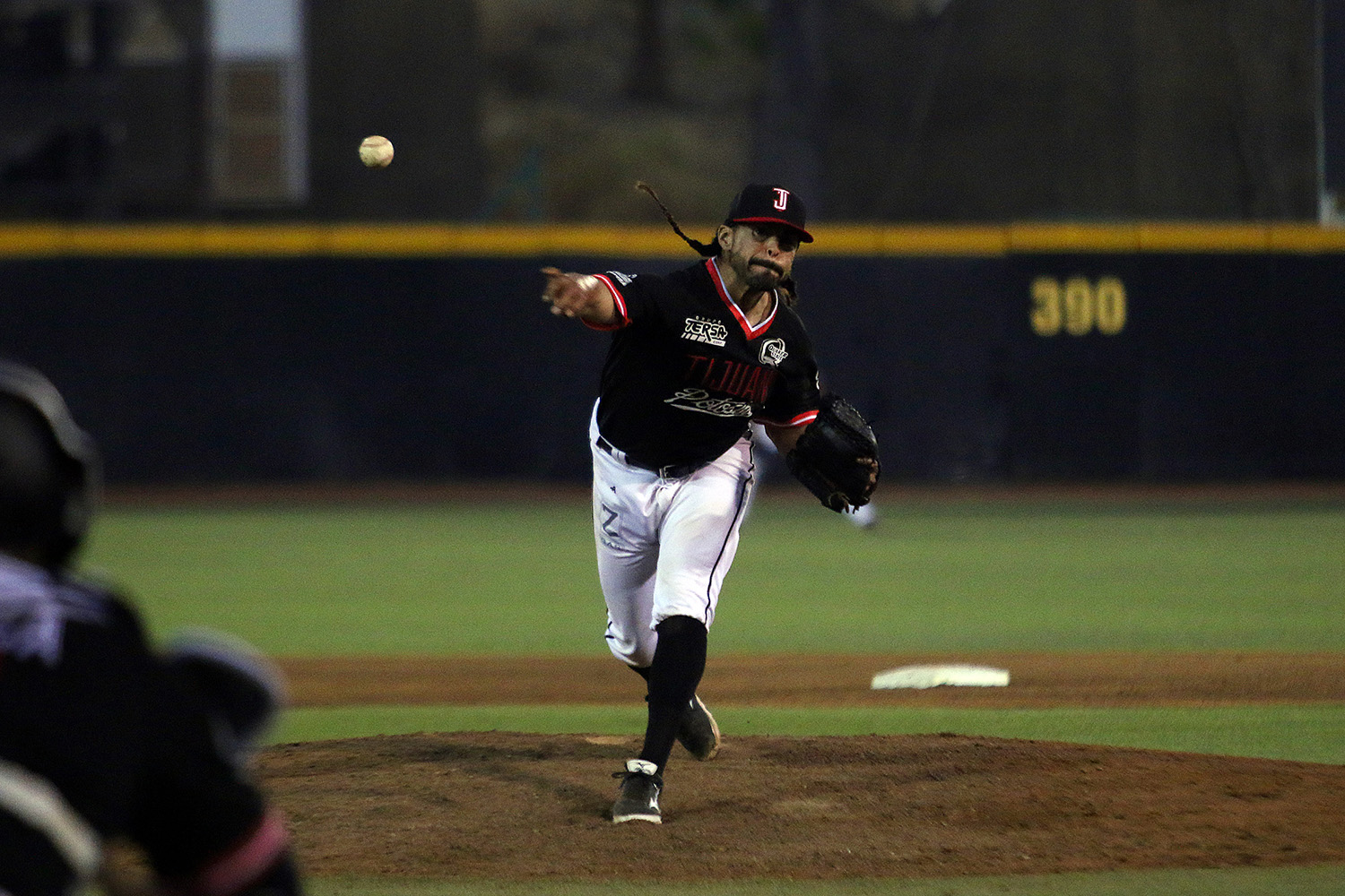 Sufre Toros traspié al arrancar primer playoff- Grupo Milenio