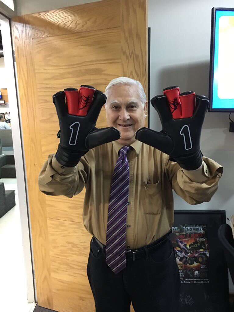 Futbol mexicano lamenta el fallecimiento de 'Don Rober'- Grupo Milenio