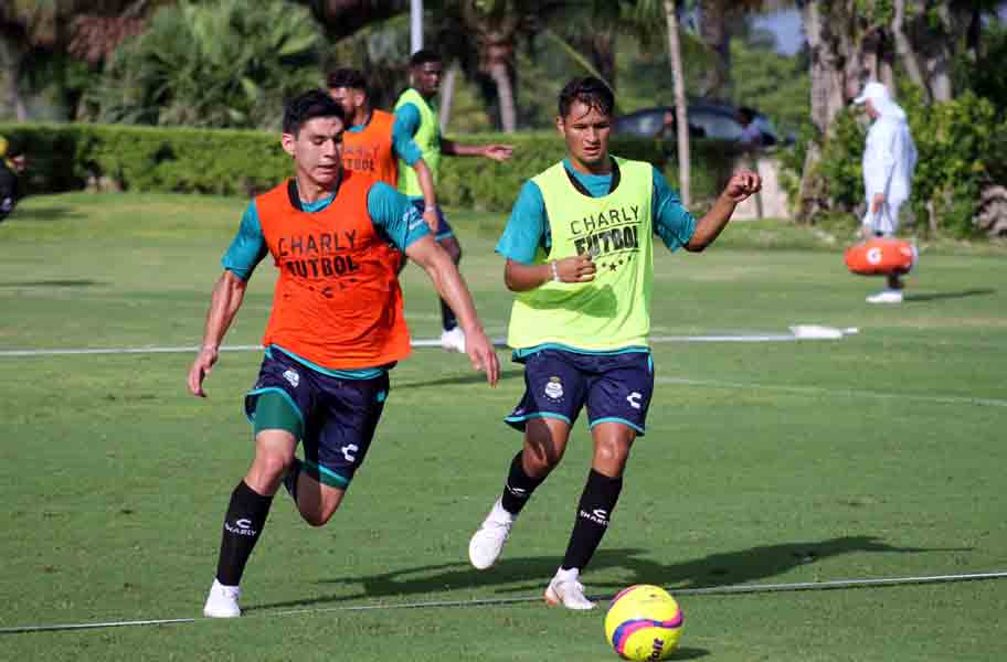 Jesús Angulo, listo para asumir nuevos retos con Santos Laguna - Grupo ...