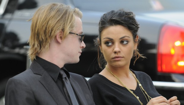 Mila Kunis dice que fue "una imbécil" con Macaulay Culkin cuando eran ...