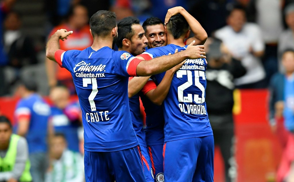 Elías Hernández mantiene el invicto de Cruz Azul- Grupo Milenio