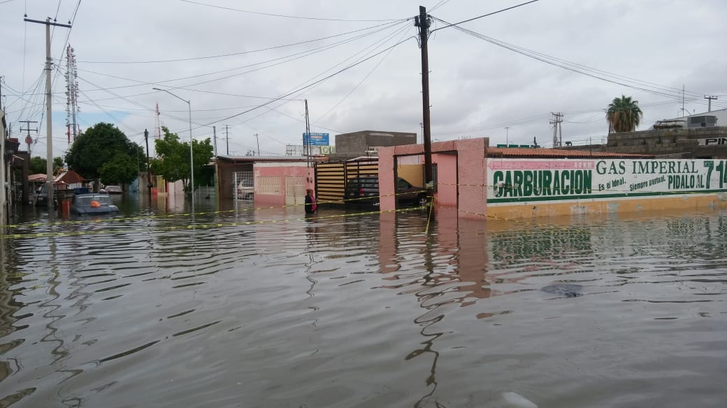 Bloquean vialidades por inundaciones en Torreón - Grupo Milenio