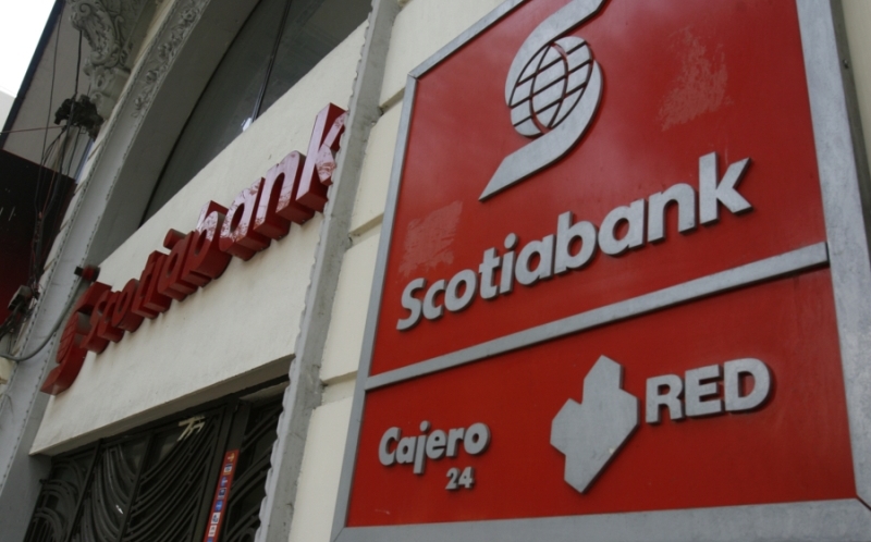 Clientes de Scotiabank se quejan por falta de servicios- Grupo Milenio