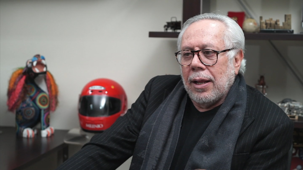 El asalto a la razón. Conversación con Luis de Llano, Escritor - Grupo ...