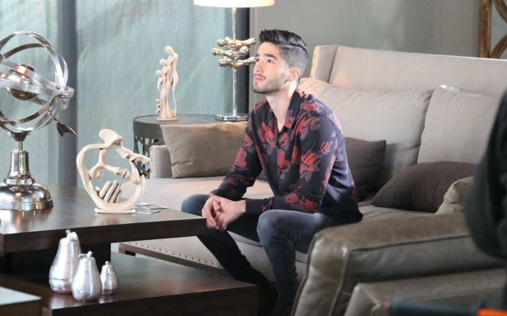 Jary estrena “No te miento”- Grupo Milenio