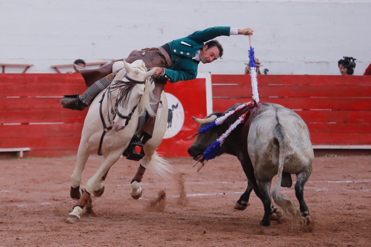 Rejoneador español Andy Cartagena triunfa en Lerdo - Grupo Milenio
