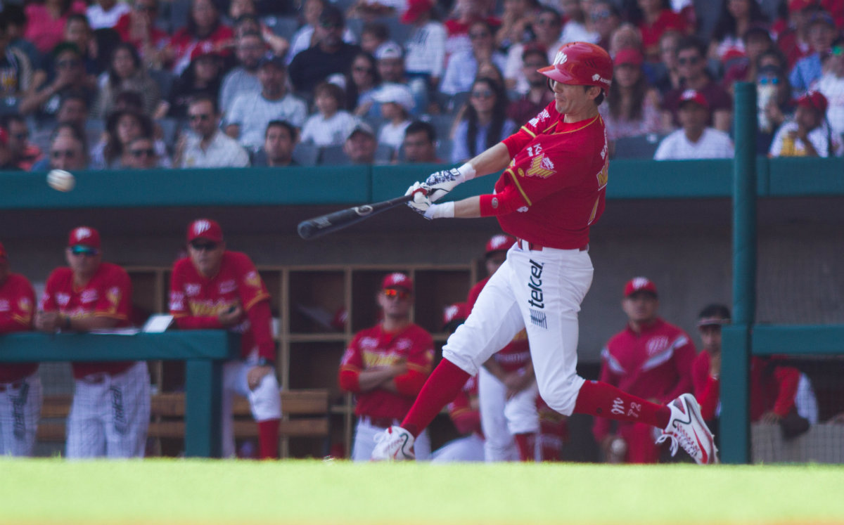 Medrano, feliz por el primer home run de Diablos en el nuevo estadio ...