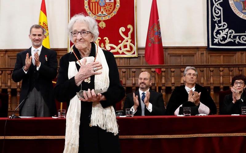Ida Vitale Recibe El Premio Cervantes 2018 Grupo Milenio