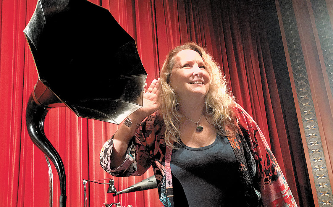 Lenise Bent: Mi lugar favorito es el estudio de grabación- Grupo Milenio