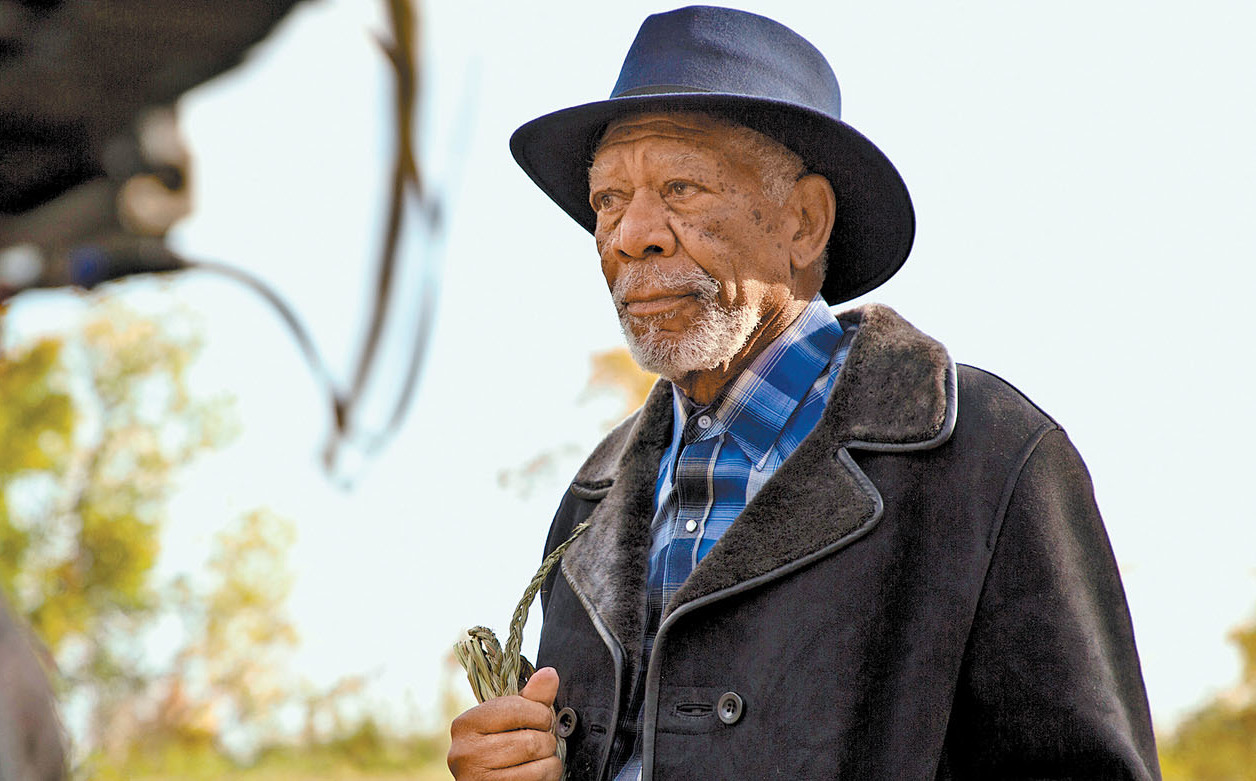 Morgan Freeman reflexiona sobre religión y cuenta La historia de Dios ...