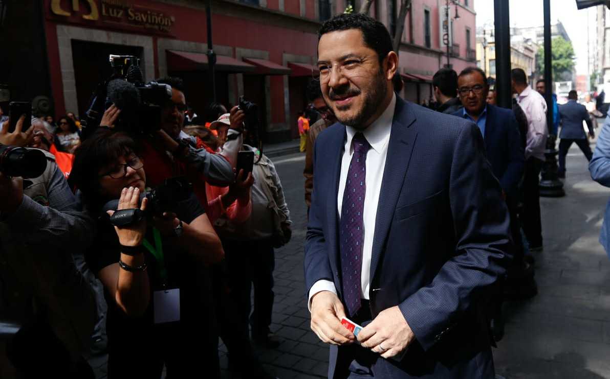 Batres llama derechairos a quienes lo relacionan con La Luz del Mundo ...