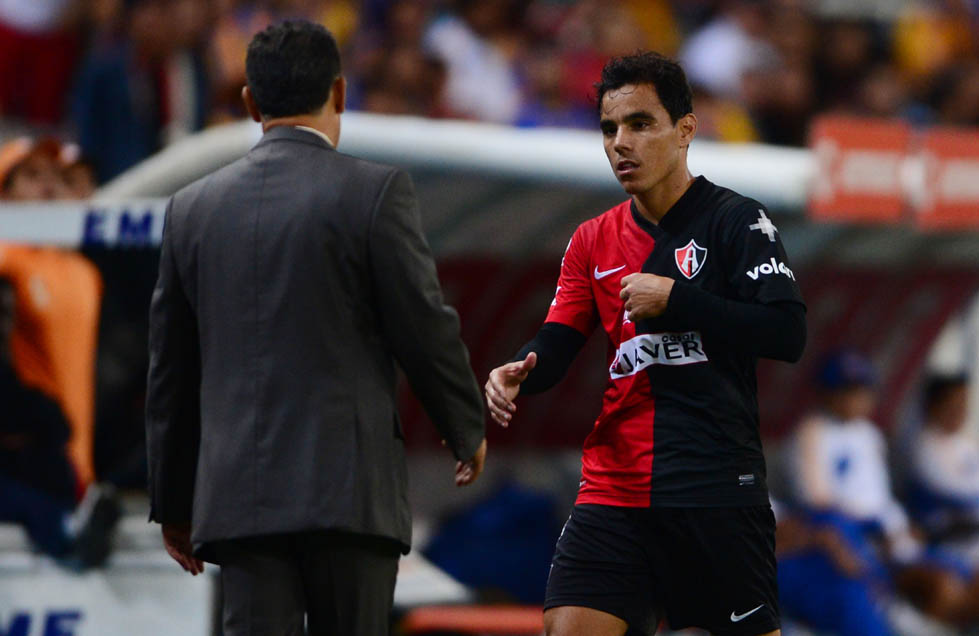 Recuerdan cuando Tomás Boy trajo a Omar Bravo de Chivas a Atlas- Grupo ...
