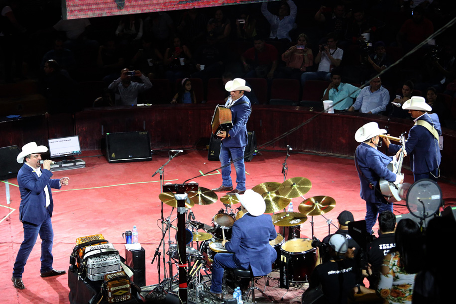 Pesado vibra en el Palenque de Gómez Palacio - Grupo Milenio