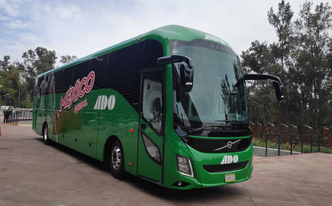 Selección mexicana de beisbol presenta su nuevo autobús- Grupo Milenio