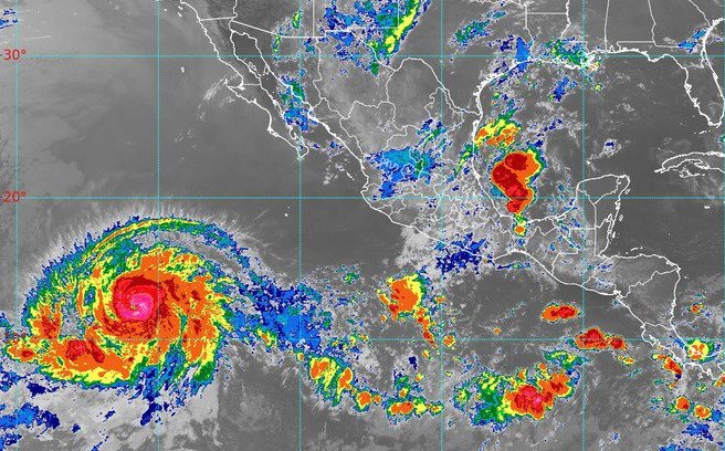Huracán Bárbara se fortalece en el Pacífico- Grupo Milenio