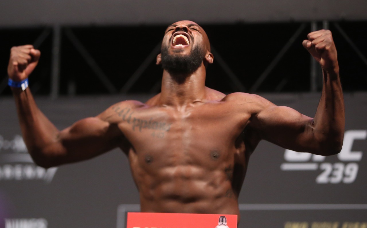 Jon Jones por su décimo primer defensa en UFC - Grupo Milenio