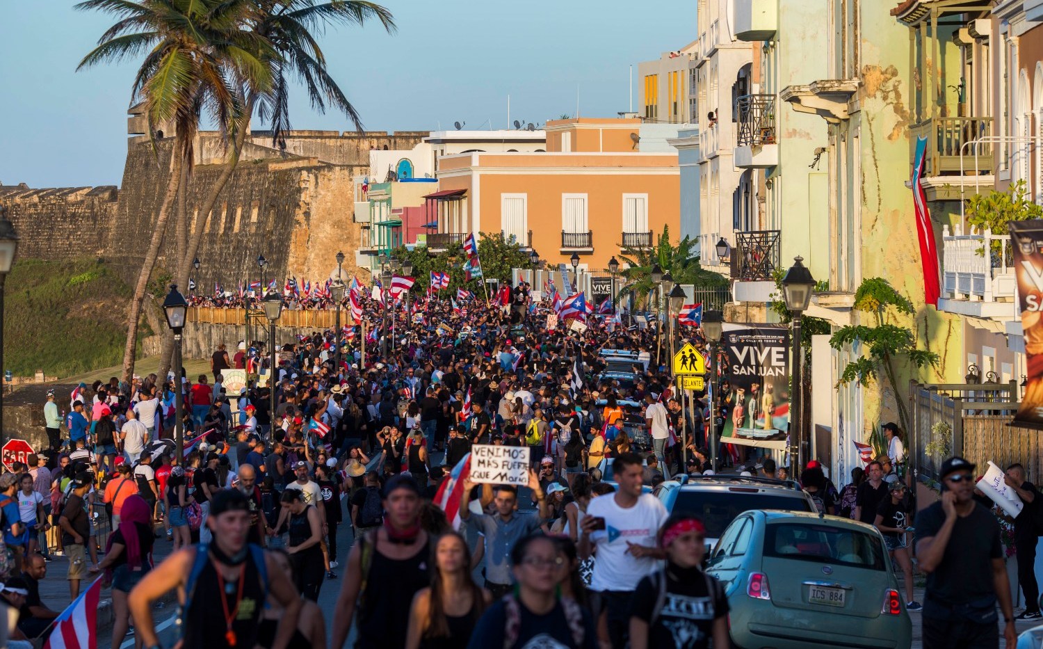 Puerto Rico: Ricky Martin, Residente y Bad Bunny encabezan protestas ...