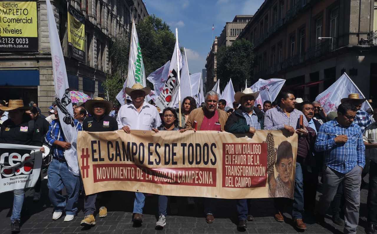 CdMx: Campesinos marchan rumbo a Palacio Nacional- Grupo Milenio