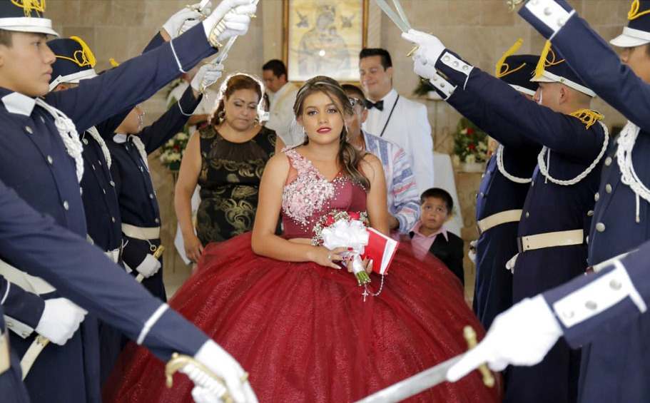 Durango: Con asado y norteño, miles festejan "quince" de Jatziry- Grupo ...