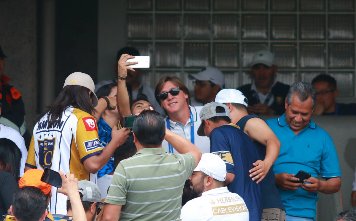 Pumas: Leandro Augusto celebró su cumpleaños con la Rebel- Grupo Milenio