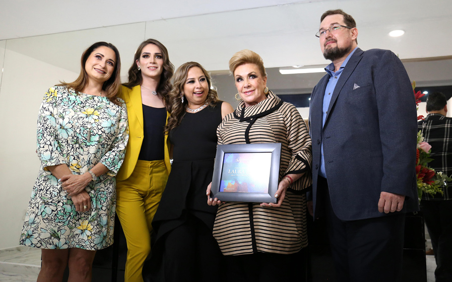 Laura Zapata: Primera actriz recibe reconocimiento en Torreón- Grupo ...