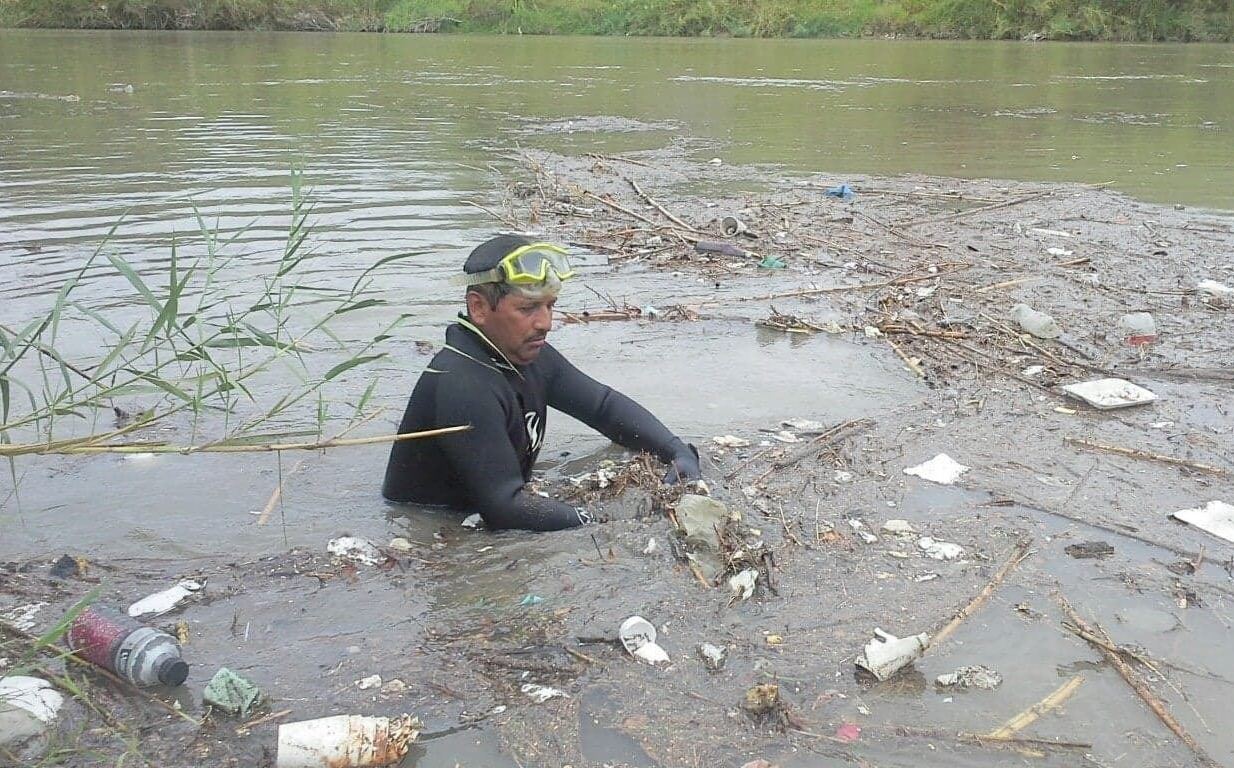 Comapa: más de mil 500 piezas de basura salen del río Bravo- Grupo Milenio