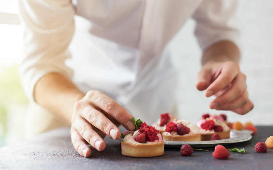 Larousse presenta Grandes Chefs Mexicanos, recetario de postres- Grupo ...